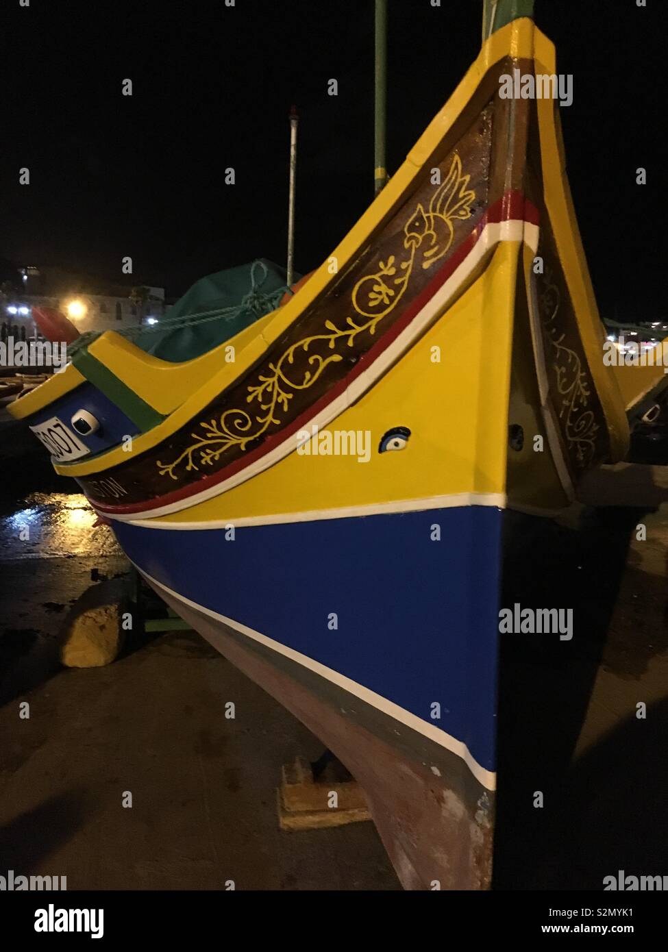 Luzzu eye Banque de photographies et d’images à haute résolution - Alamy