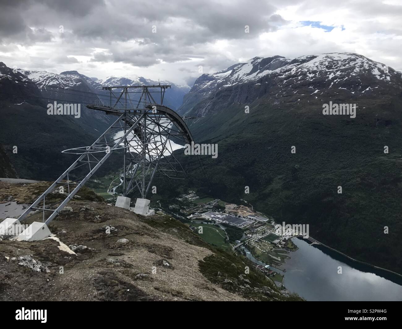 Loen skylift Banque de photographies et d’images à haute résolution - Alamy