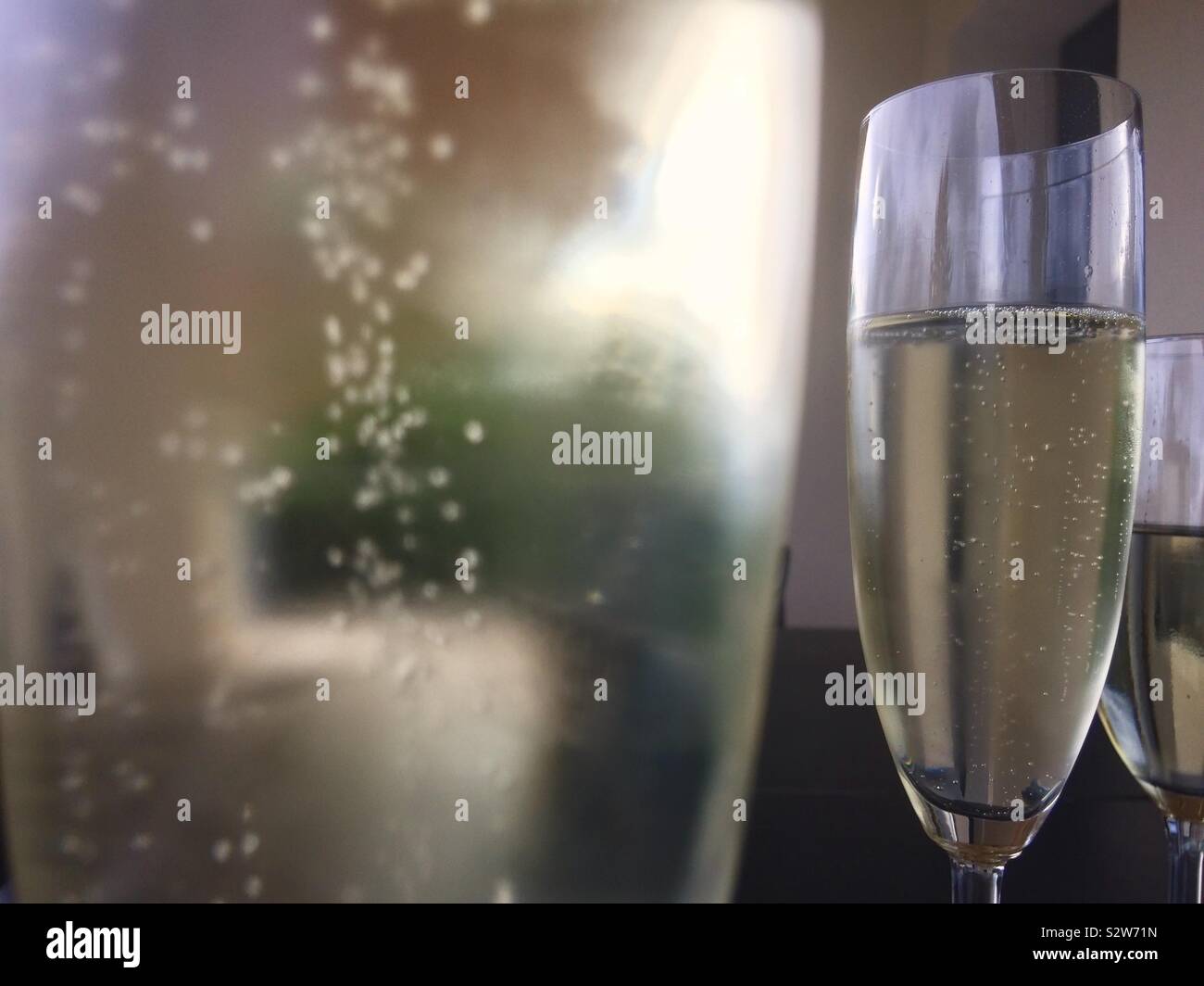 Bulles de champagne Banque de photographies et d’images à haute ...