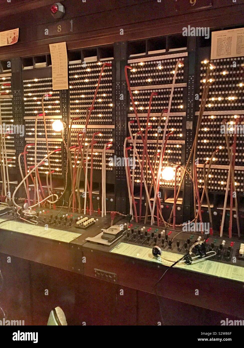 Vintage 1950 standardiste, USA Photo Stock - Alamy