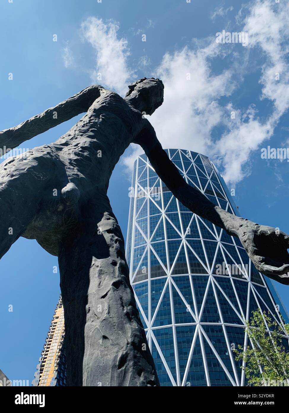 Homme géant Banque de photographies et d’images à haute résolution - Alamy
