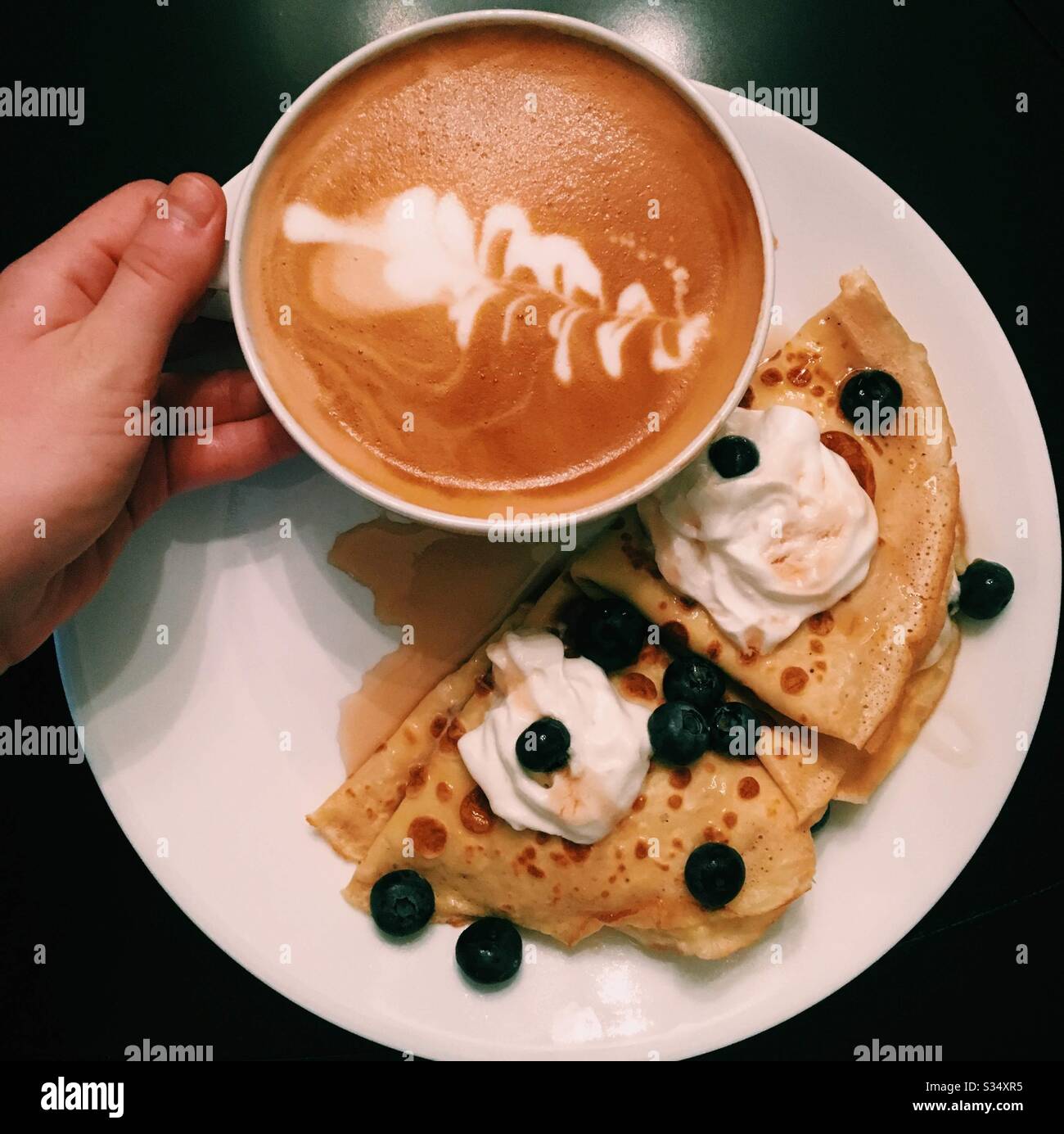 Crepes cafe Banque de photographies et d’images à haute résolution - Alamy
