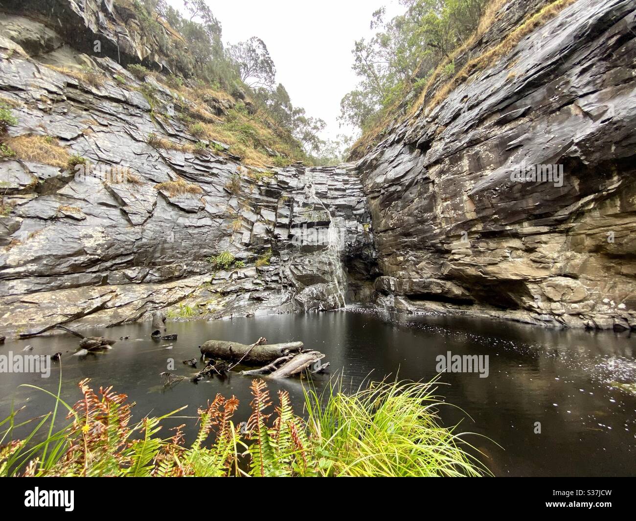 Mini waterfall Banque de photographies et d’images à haute résolution ...
