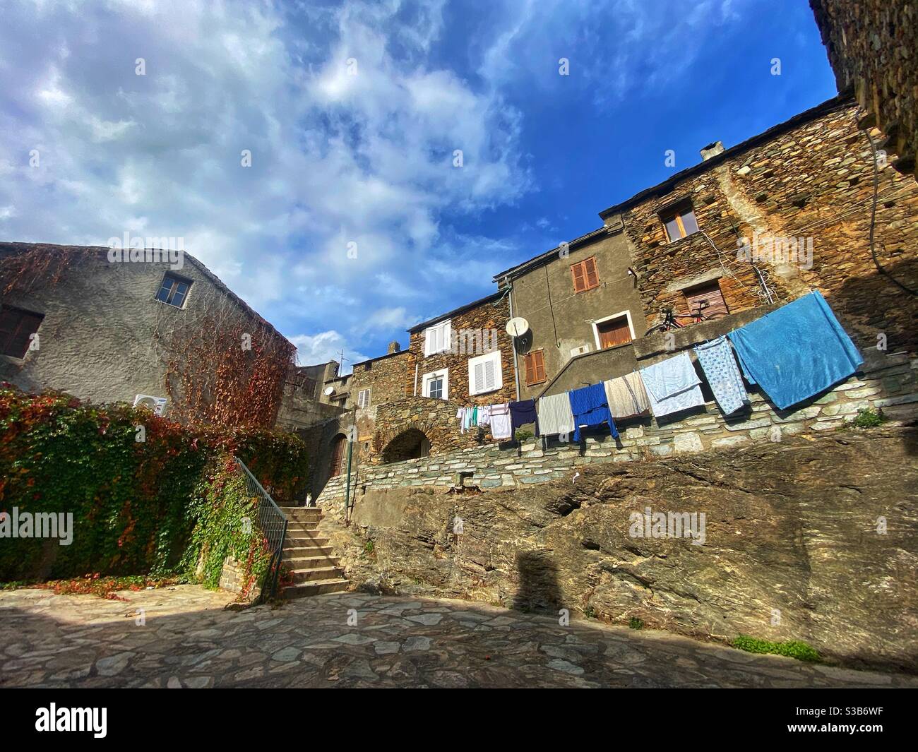 Borgo corse Banque de photographies et d’images à haute résolution - Alamy