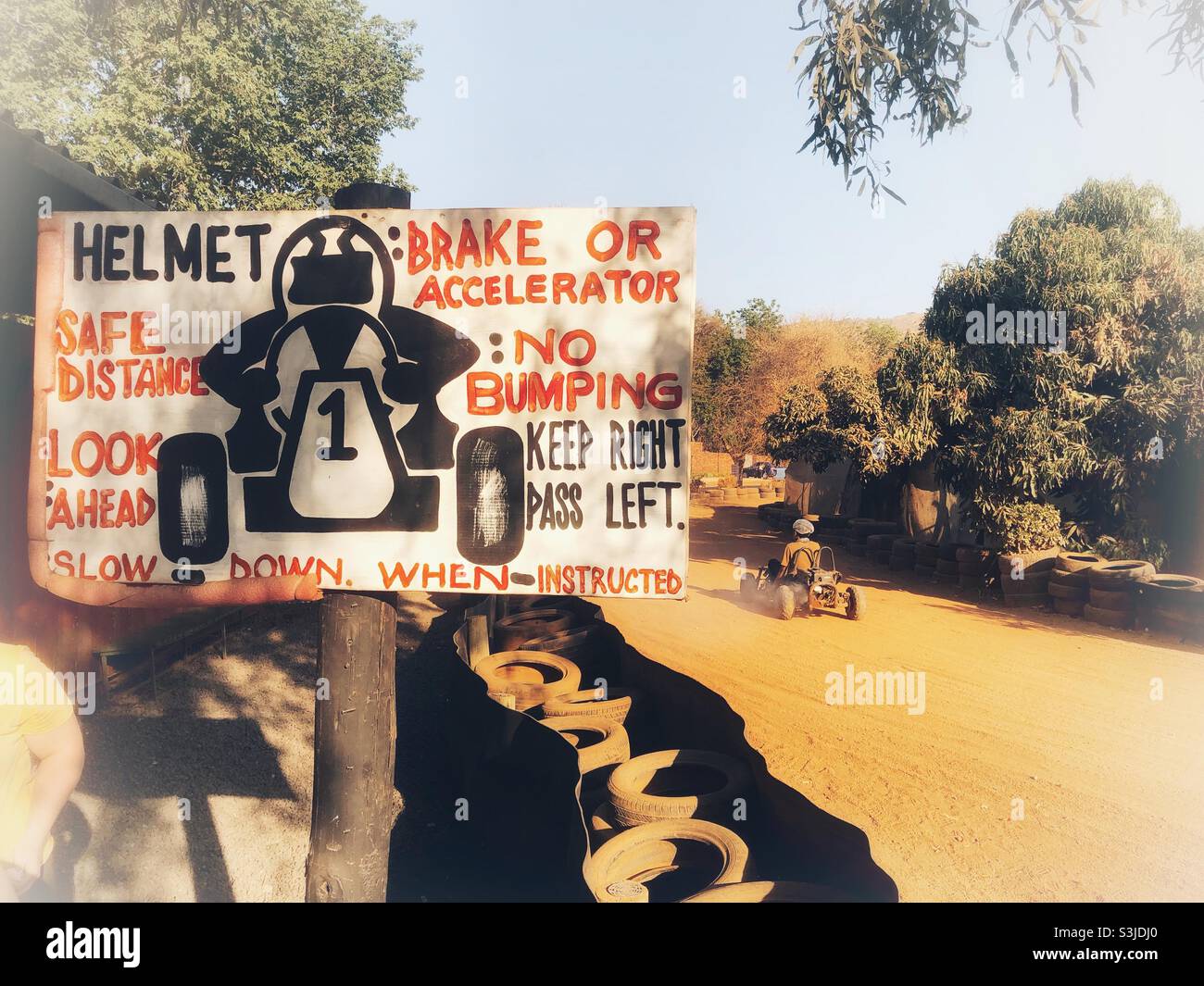 Karting track sign Banque de photographies et d’images à haute ...