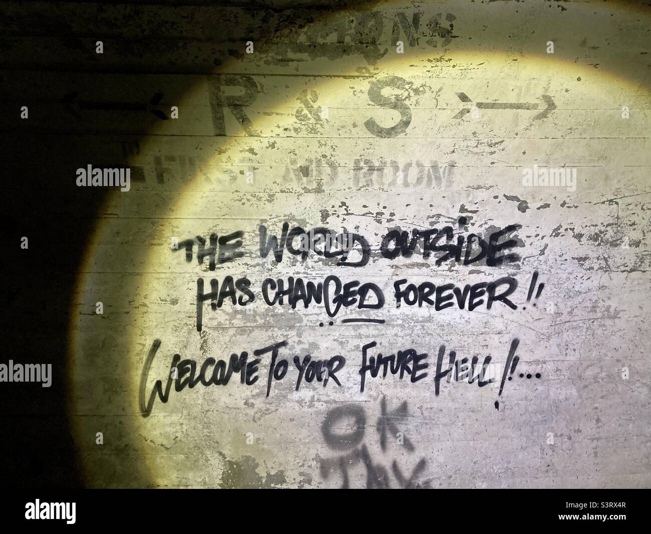 Slogan graffiti Banque de photographies et d’images à haute résolution ...