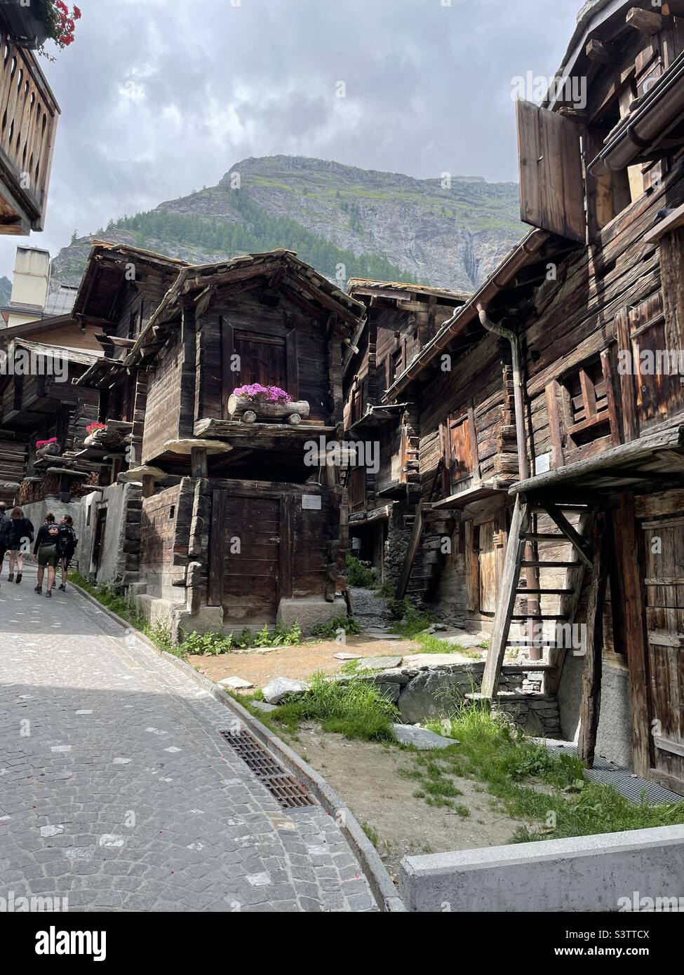 Old zermatt Banque de photographies et d’images à haute résolution - Alamy