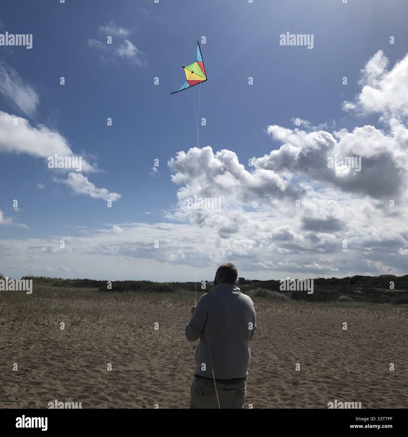 Voler un cerf volant Banque de photographies et d’images à haute ...