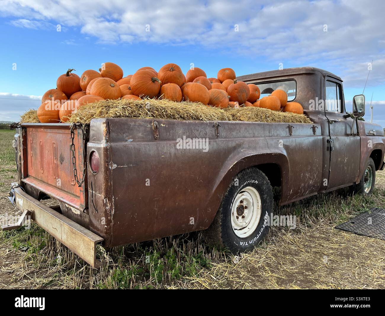 Camion rempli Banque de photographies et d’images à haute résolution ...