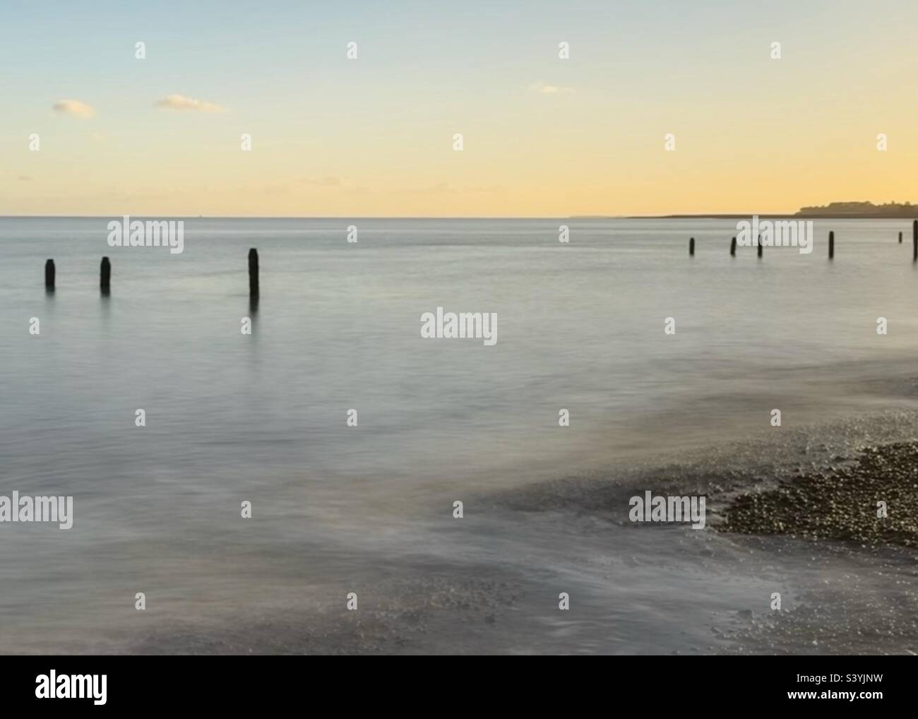 Mer paisible Banque de photographies et d’images à haute résolution - Alamy