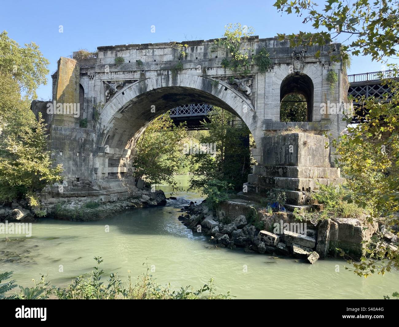 Ancient roman bridge Banque de photographies et d’images à haute ...