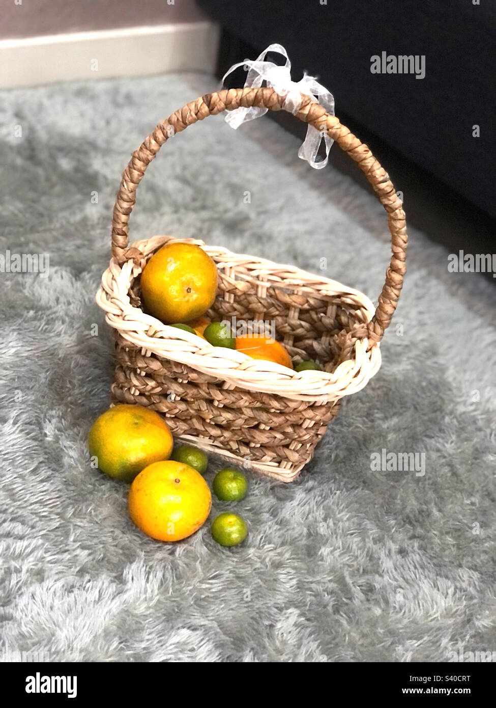 Corbeille d'agrumes Banque de photographies et d’images à haute ...