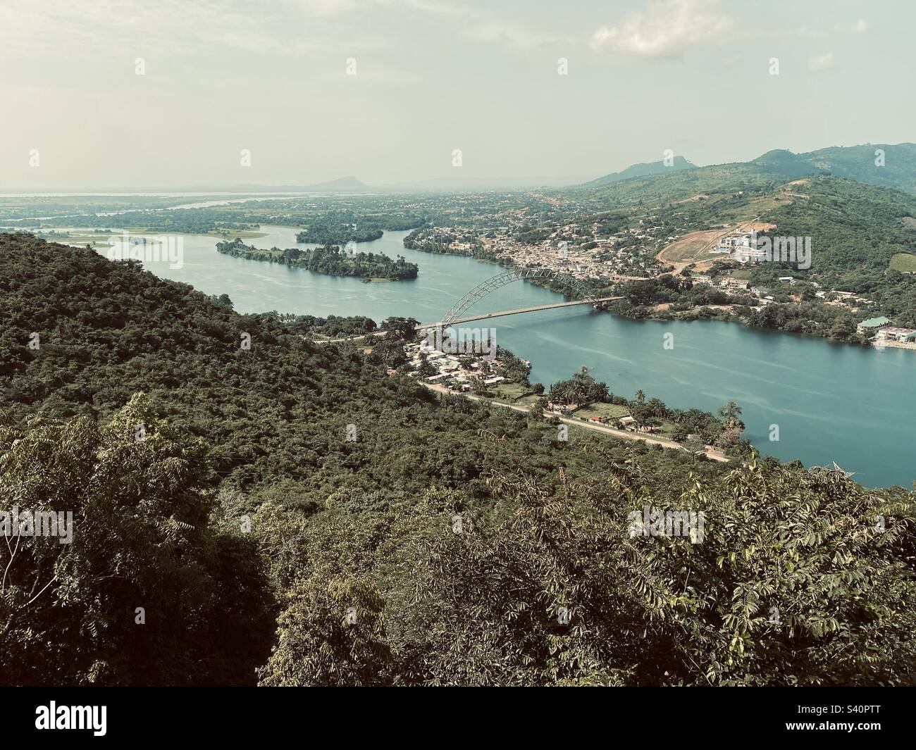 Ghana bridge Banque de photographies et d’images à haute résolution - Alamy