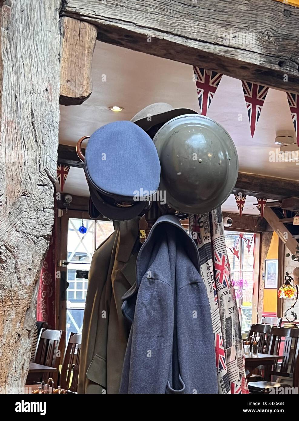 Uniformes militaires Banque de photographies et d’images à haute ...