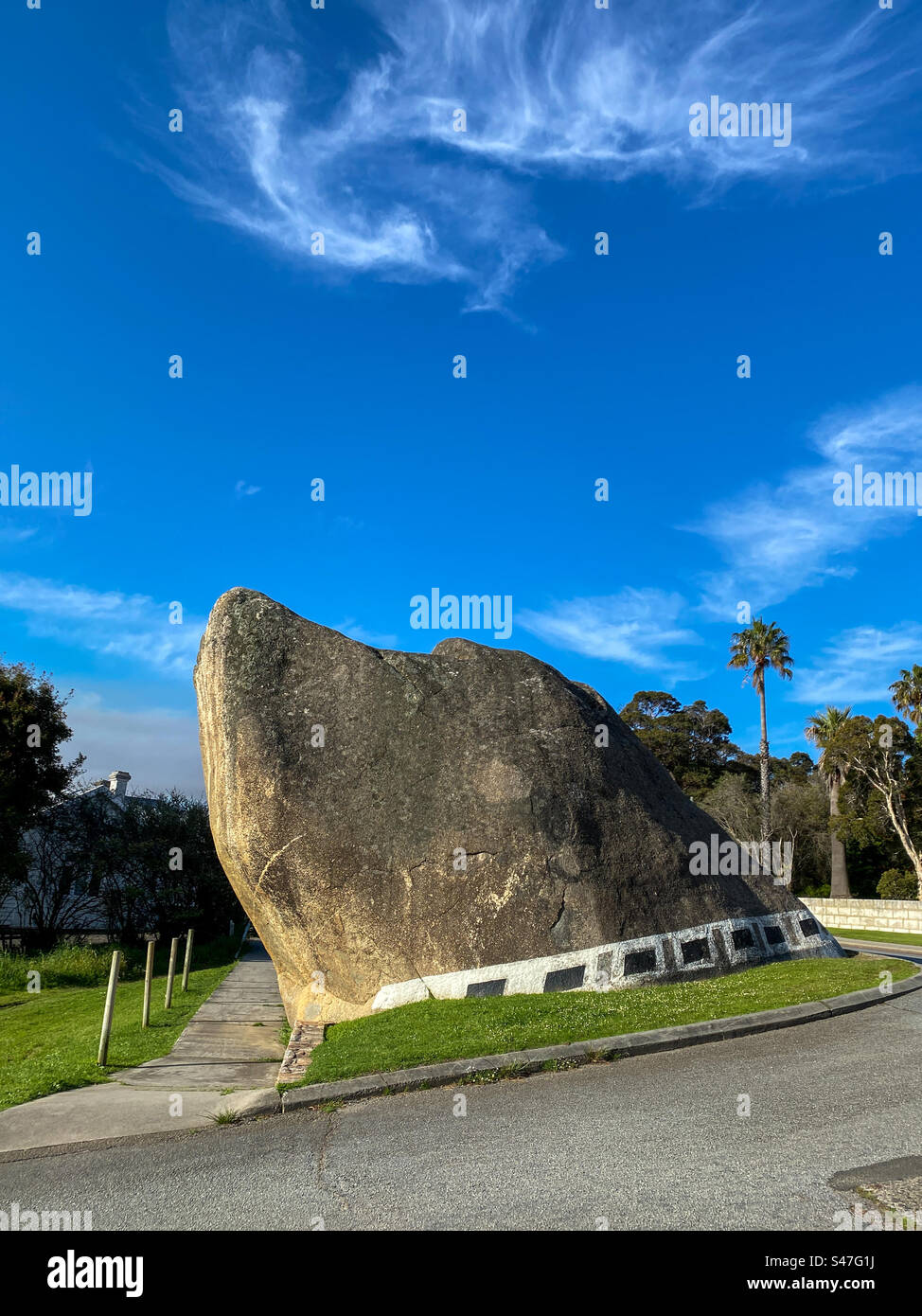 Nommé Dog Rock, cet immense affleurement de granit près du centre-ville ...