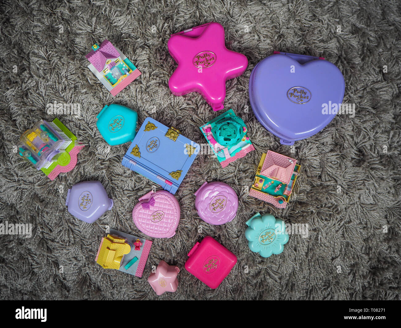Polly pocket Banque de photographies et d’images à haute résolution - Alamy