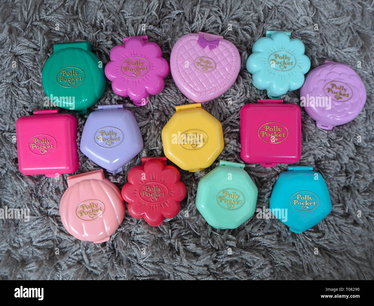 Polly pocket Banque de photographies et d’images à haute résolution - Alamy