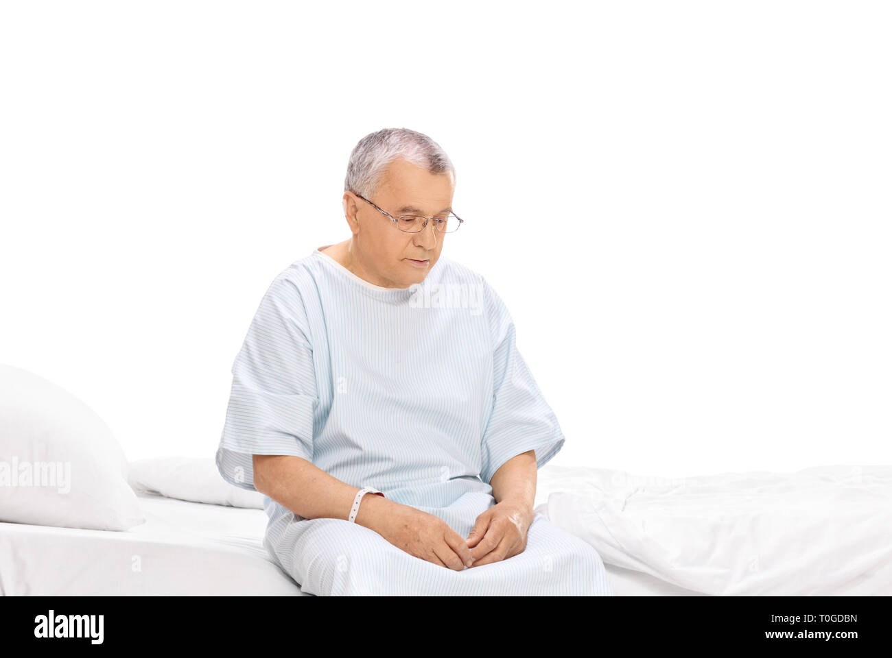 Un homme malade sur lit d’hôpital Banque de photographies et d’images à ...