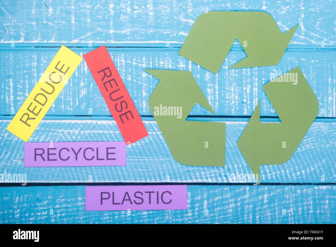 Concept de recyclage montrant réduire, réutiliser, recycler et le logo ...