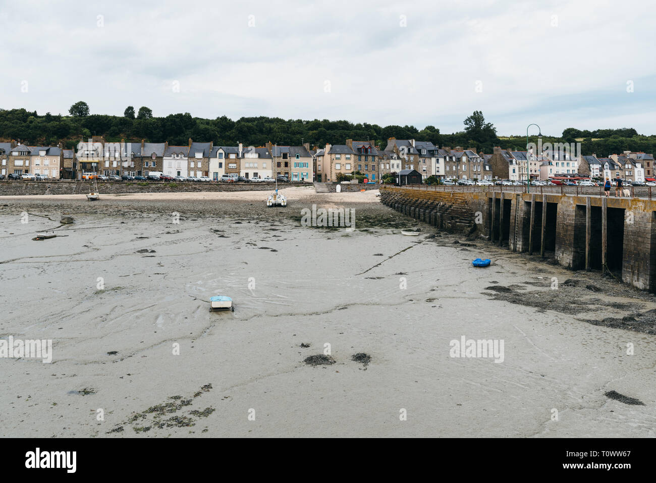 Cancale port Banque de photographies et d’images à haute résolution - Alamy