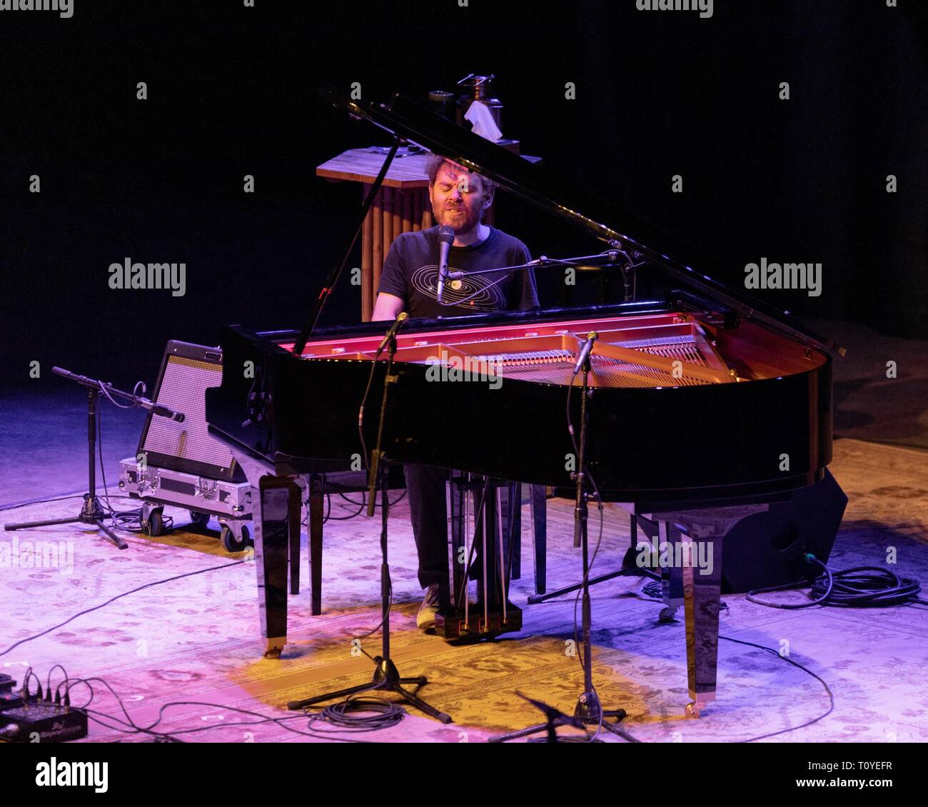 Gabriel kahane Banque de photographies et d’images à haute résolution ...