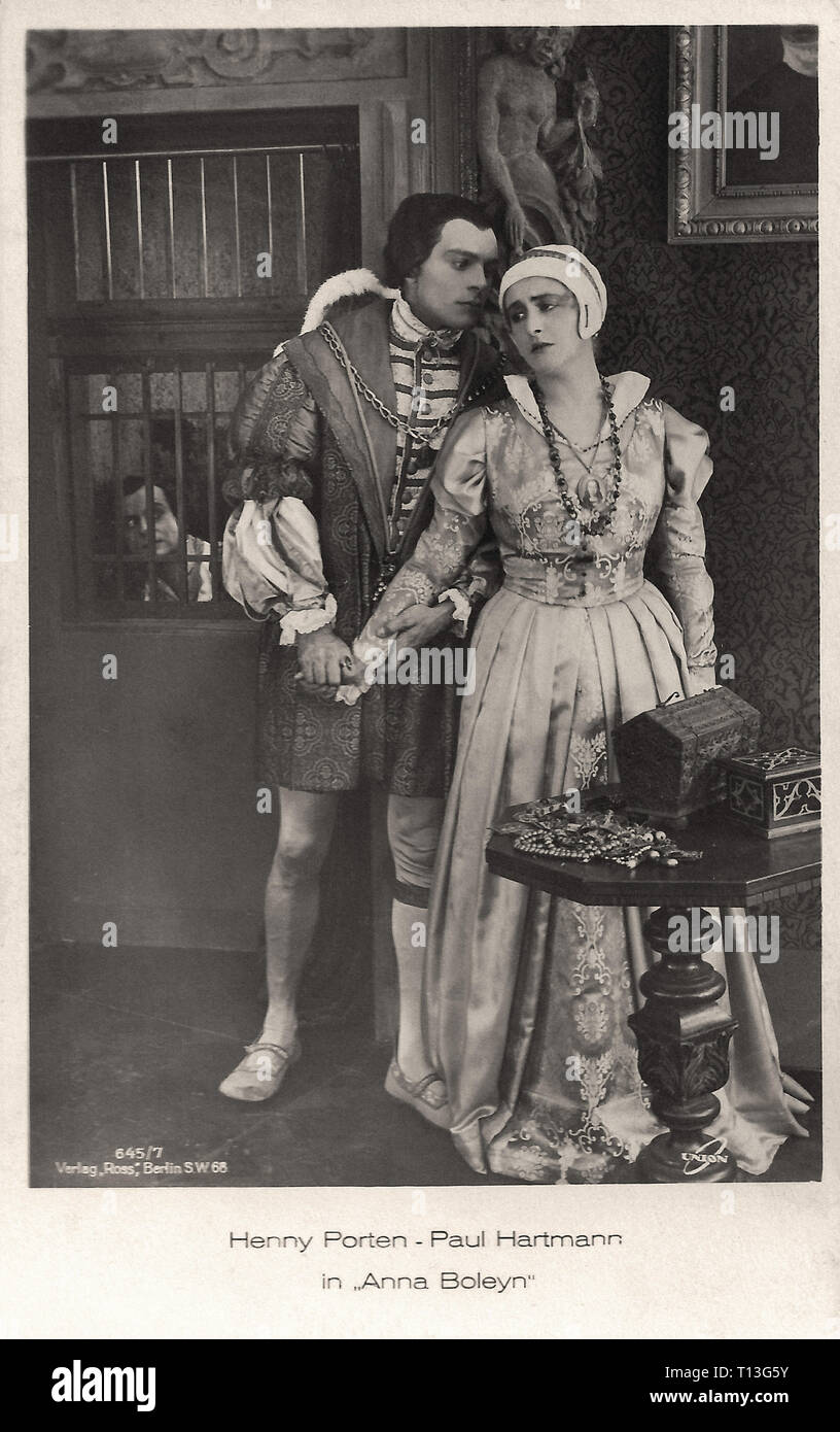 La photographie publicitaire de Henny Porten et Paul Hartmann dans Anna Boleyn - Silent Movie ...