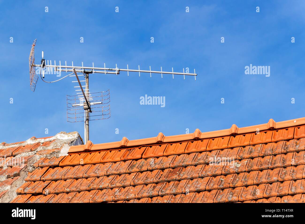 Old television antenna Banque de photographies et d’images à haute ...