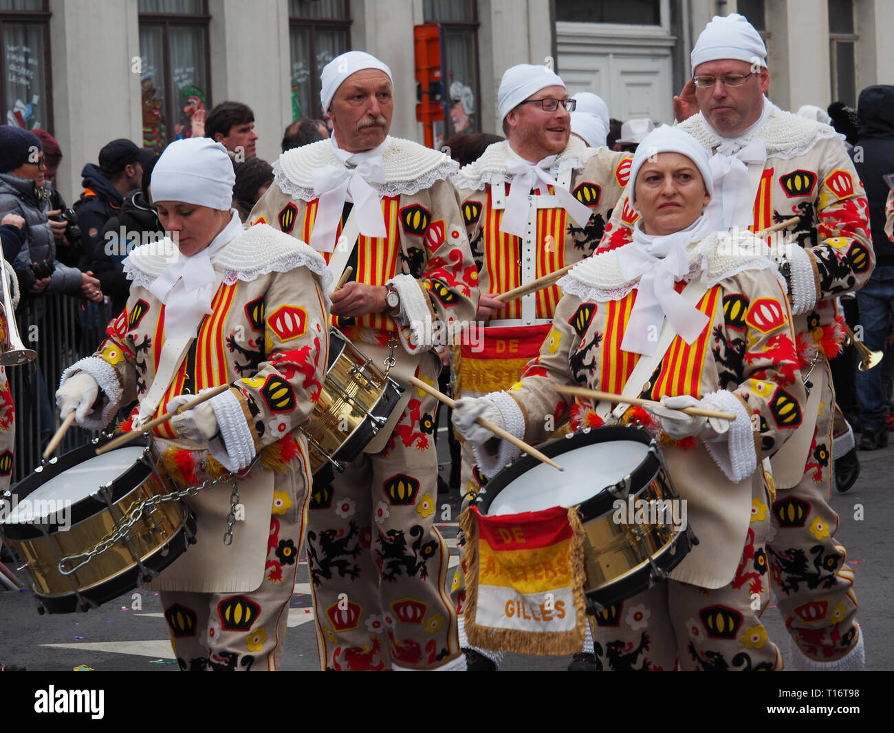 Carnaval de binche Banque de photographies et d’images à haute ...