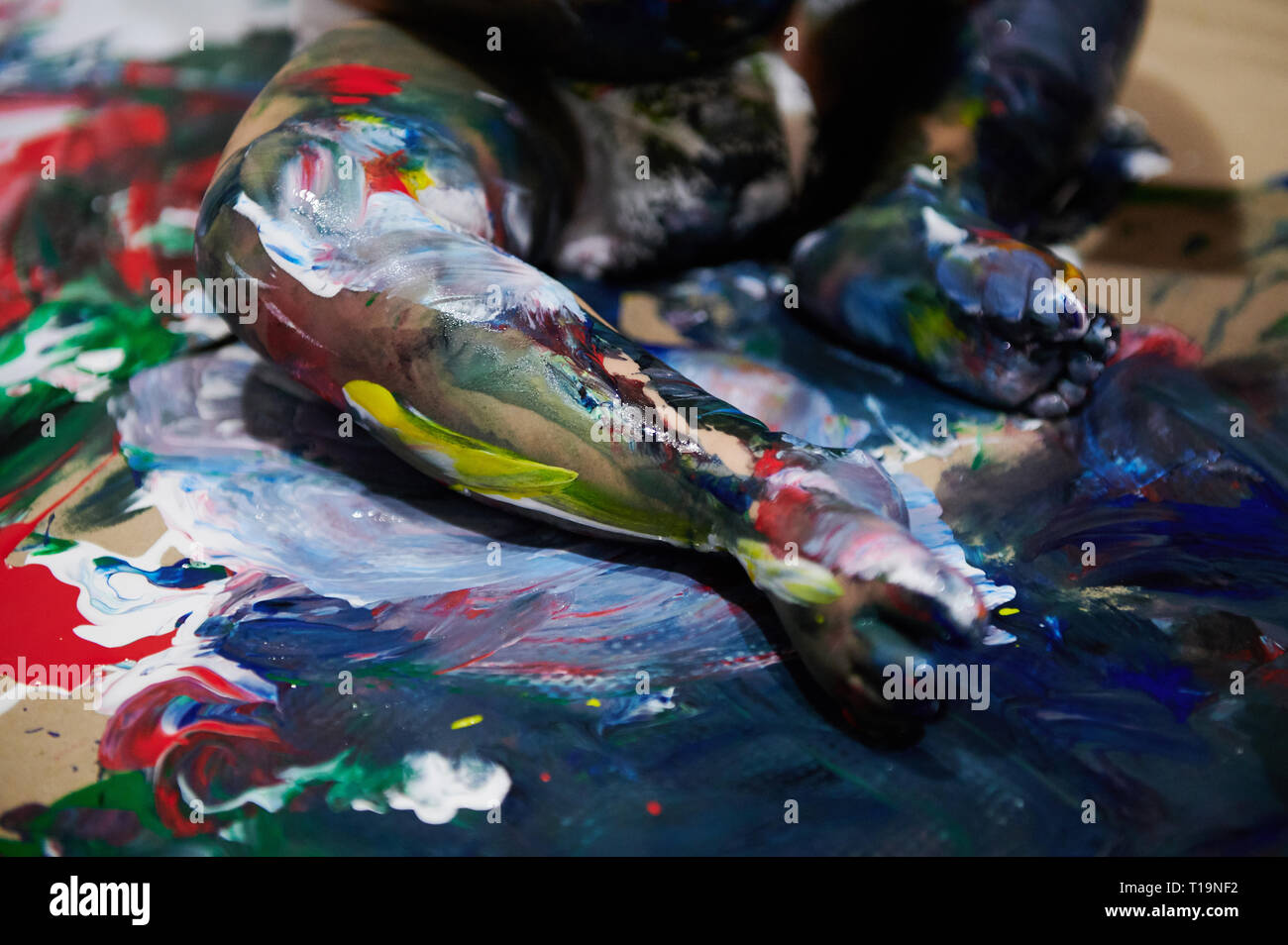 Baby foot paint Banque de photographies et d’images à haute résolution ...