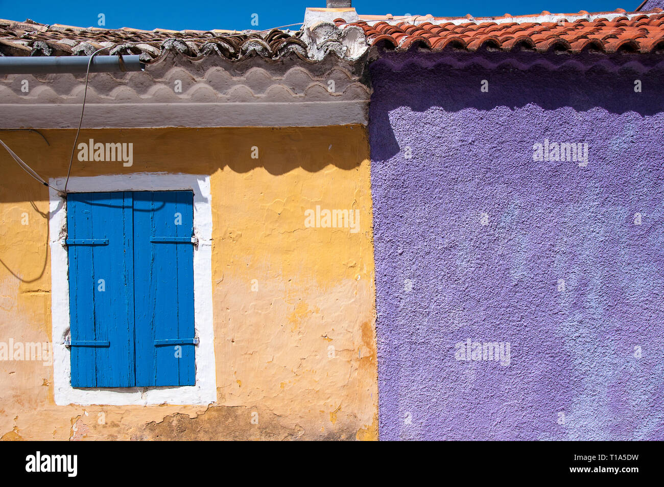 Murs de la maison orange Banque de photographies et d’images à haute ...