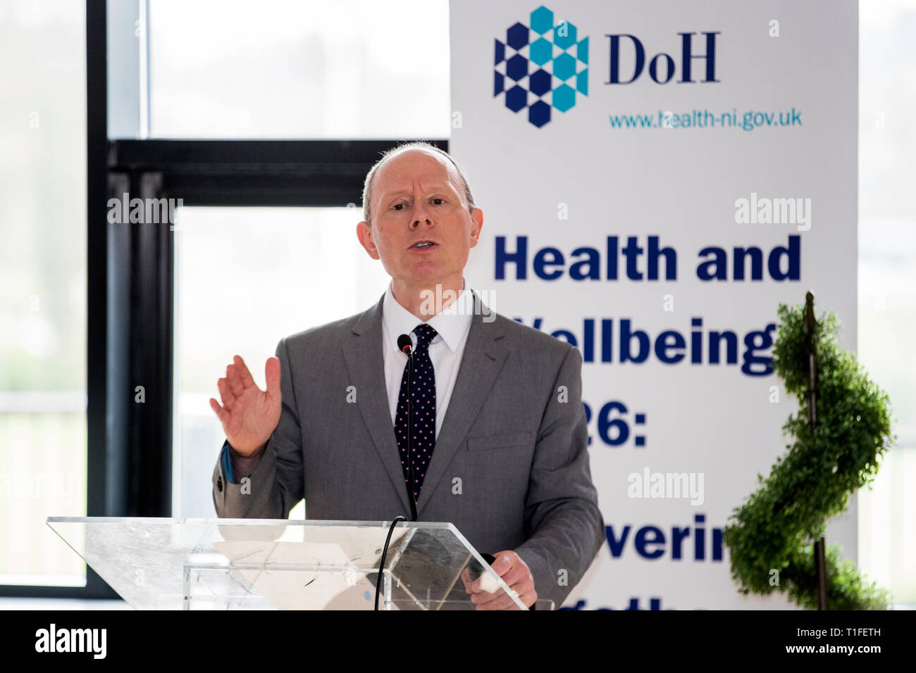 Dr martin james Banque de photographies et d’images à haute résolution ...