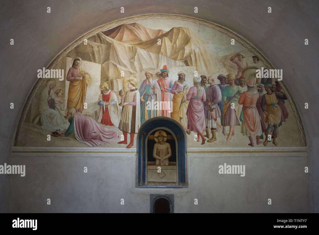Fresque murale peinte de madone et enfant Banque de photographies et d ...