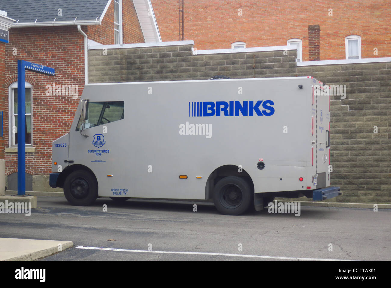 Brinks security van Banque de photographies et d’images à haute ...