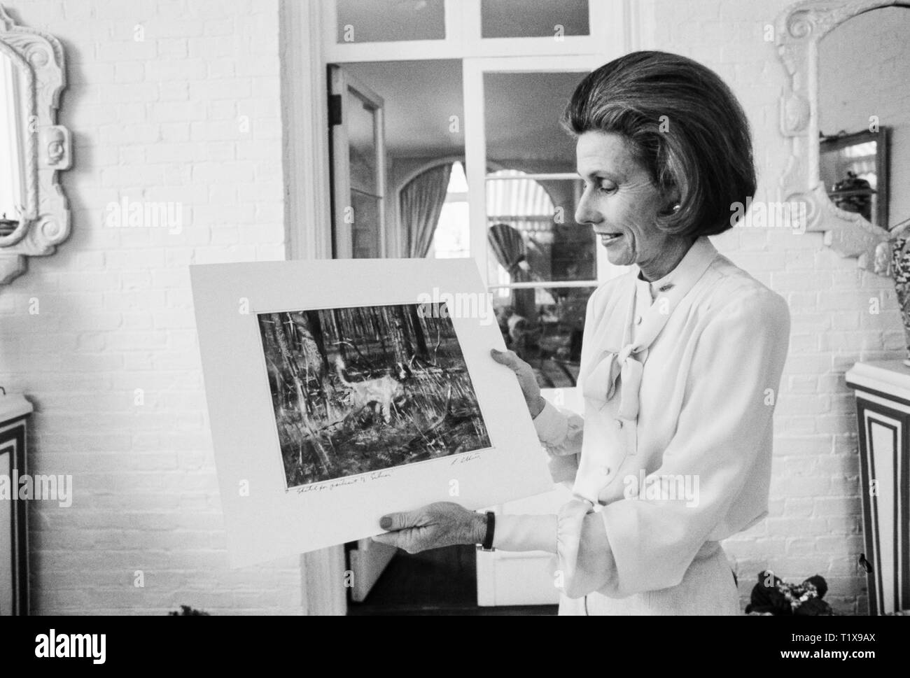 Anne Beau Cox Chambers - né le 1 décembre 1919 - médias est un ...