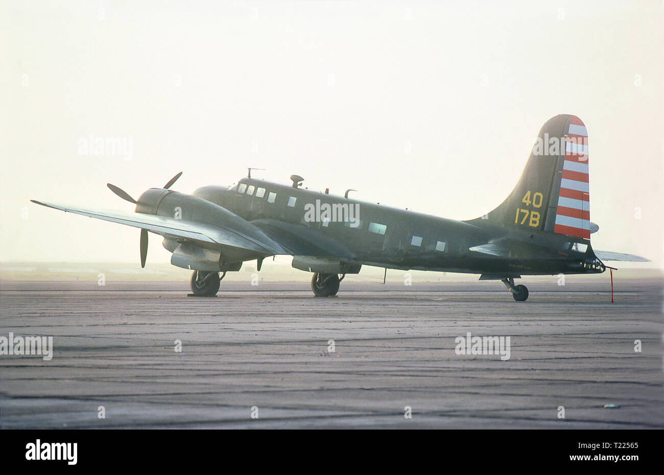 Douglas b 23 dragon Banque de photographies et d’images à haute ...