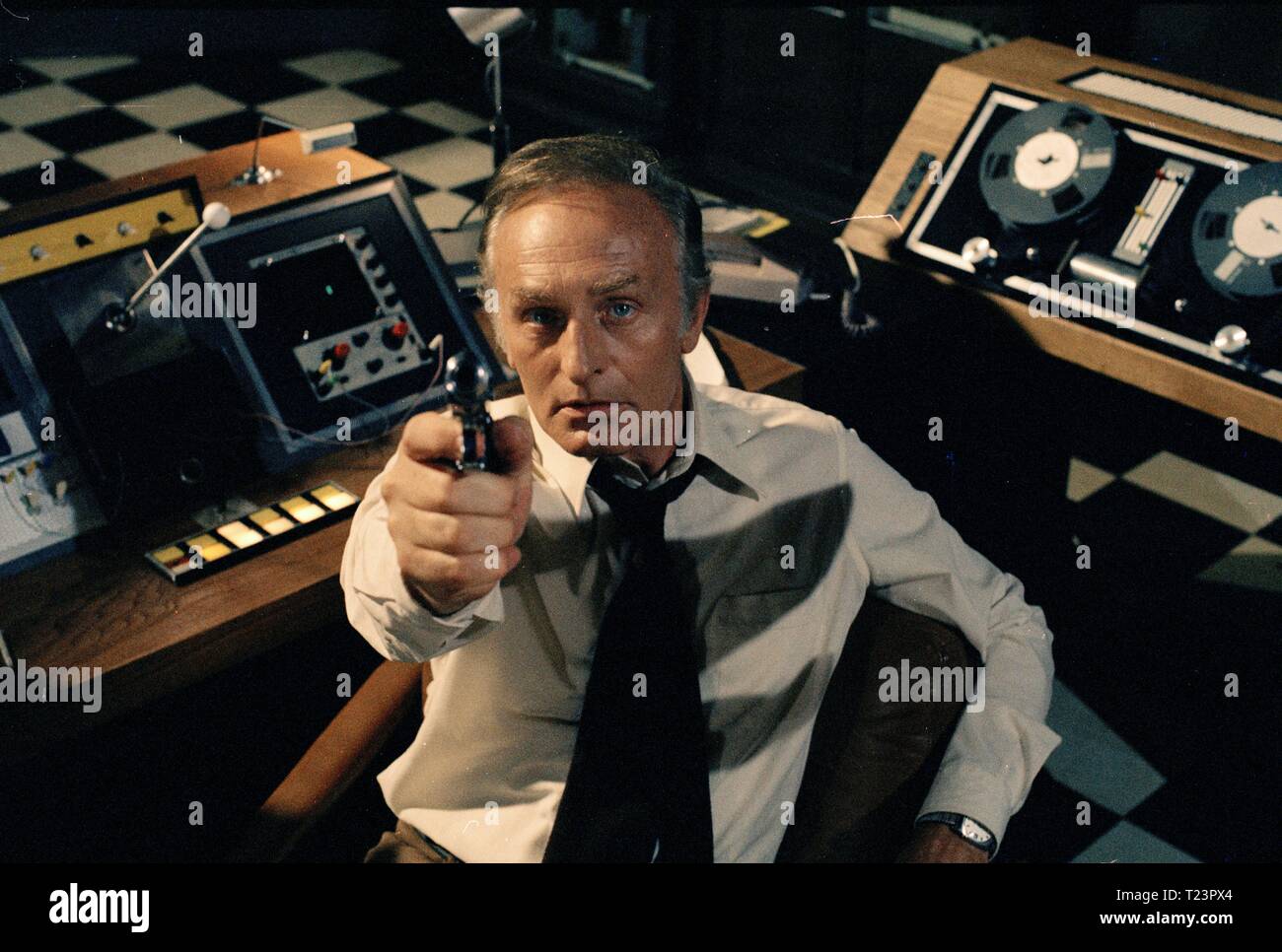 Anton diffring Banque de photographies et d’images à haute résolution ...