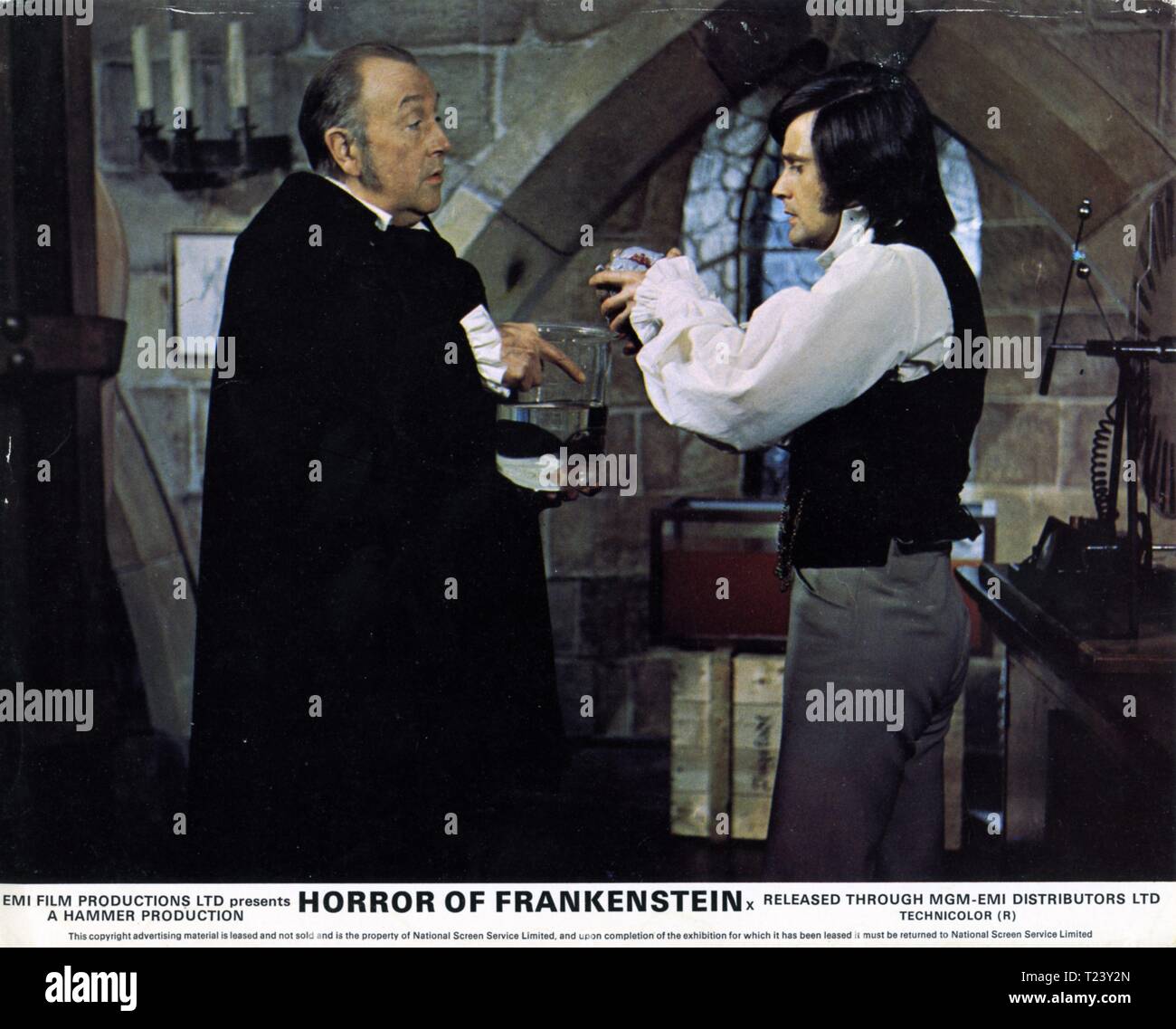 The horror of frankenstein 1970 ralph bates Banque de photographies et ...