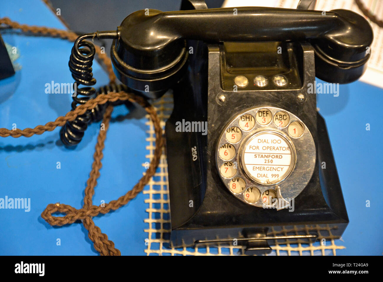 1930s telephone Banque de photographies et d’images à haute résolution ...