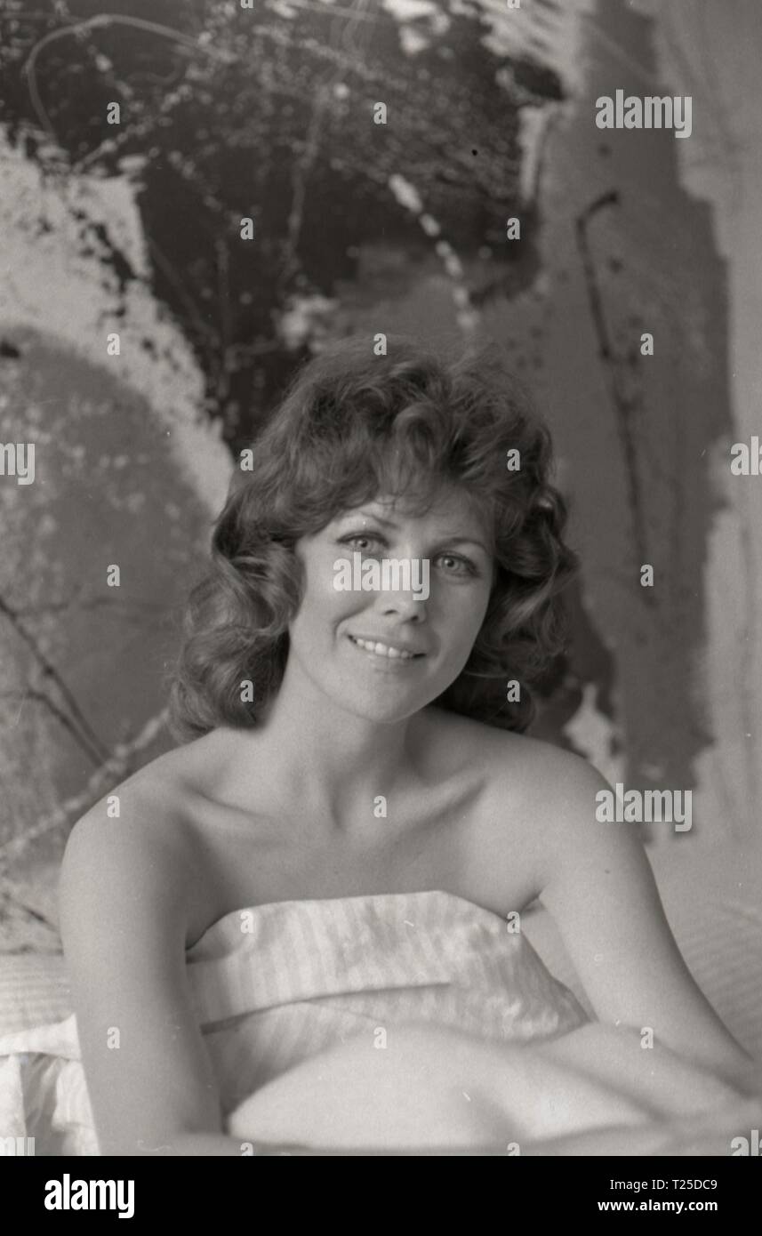 Fiona lewis Banque de photographies et d’images à haute résolution - Alamy