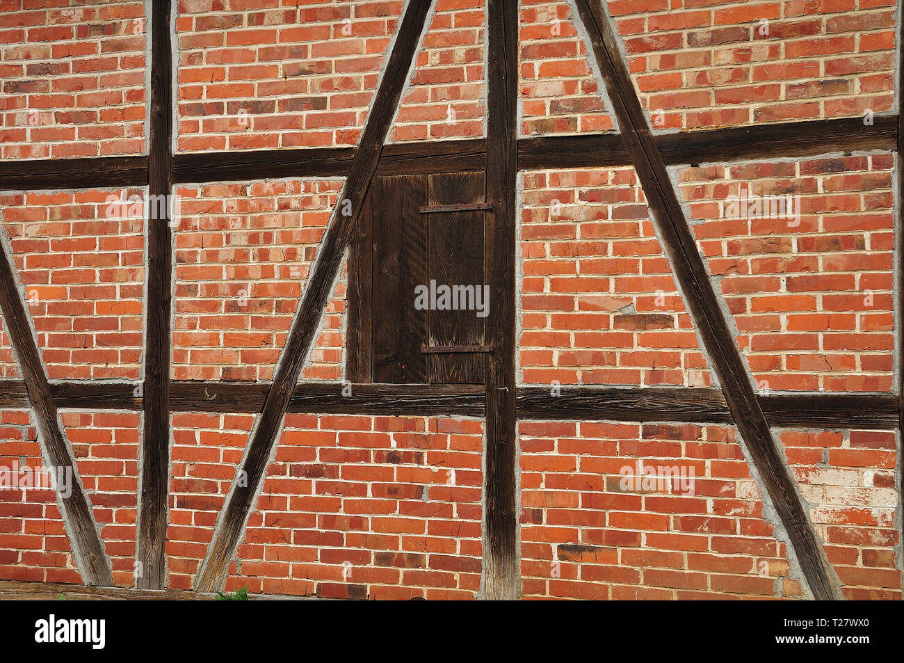 Colombage Et Brique Façade Banque d'image et photos - Alamy