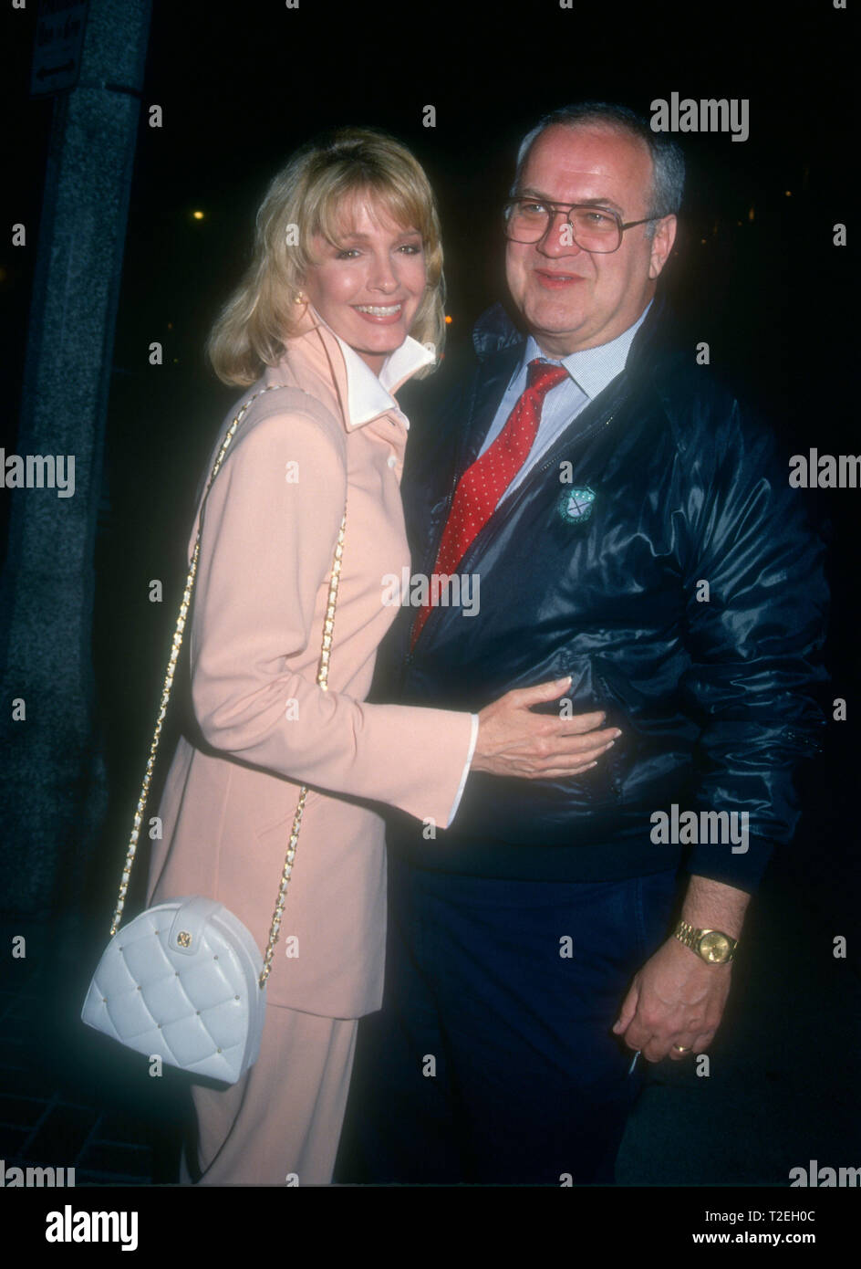 LOS ANGELES, CA - le 12 mars : actrice Diedre Hall et mari Steve Sohmer ...