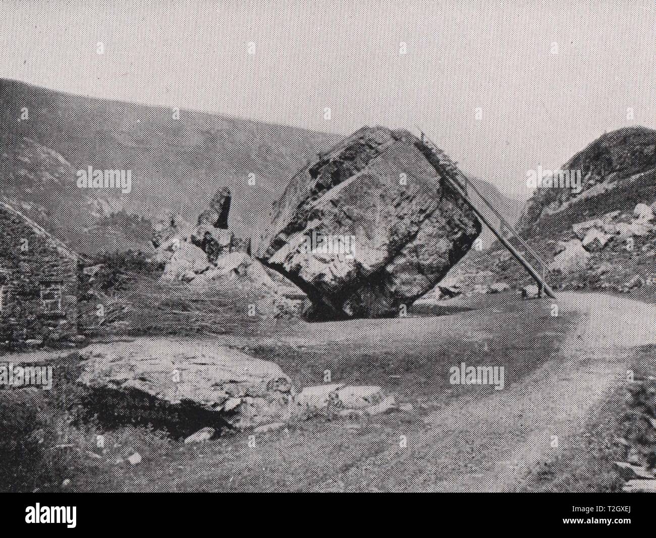 Bowder stone lake district Banque de photographies et d’images à haute ...