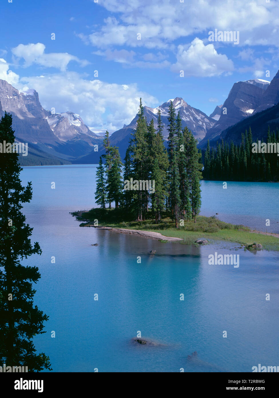 Le Canada, l'Alberta, le Parc National Jasper, le lac Maligne et Spirit ...