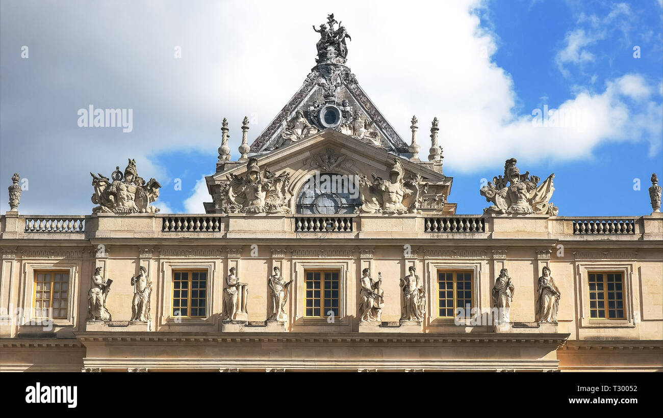 Chateau De Versailles Palace Roof Banque d'image et photos - Alamy