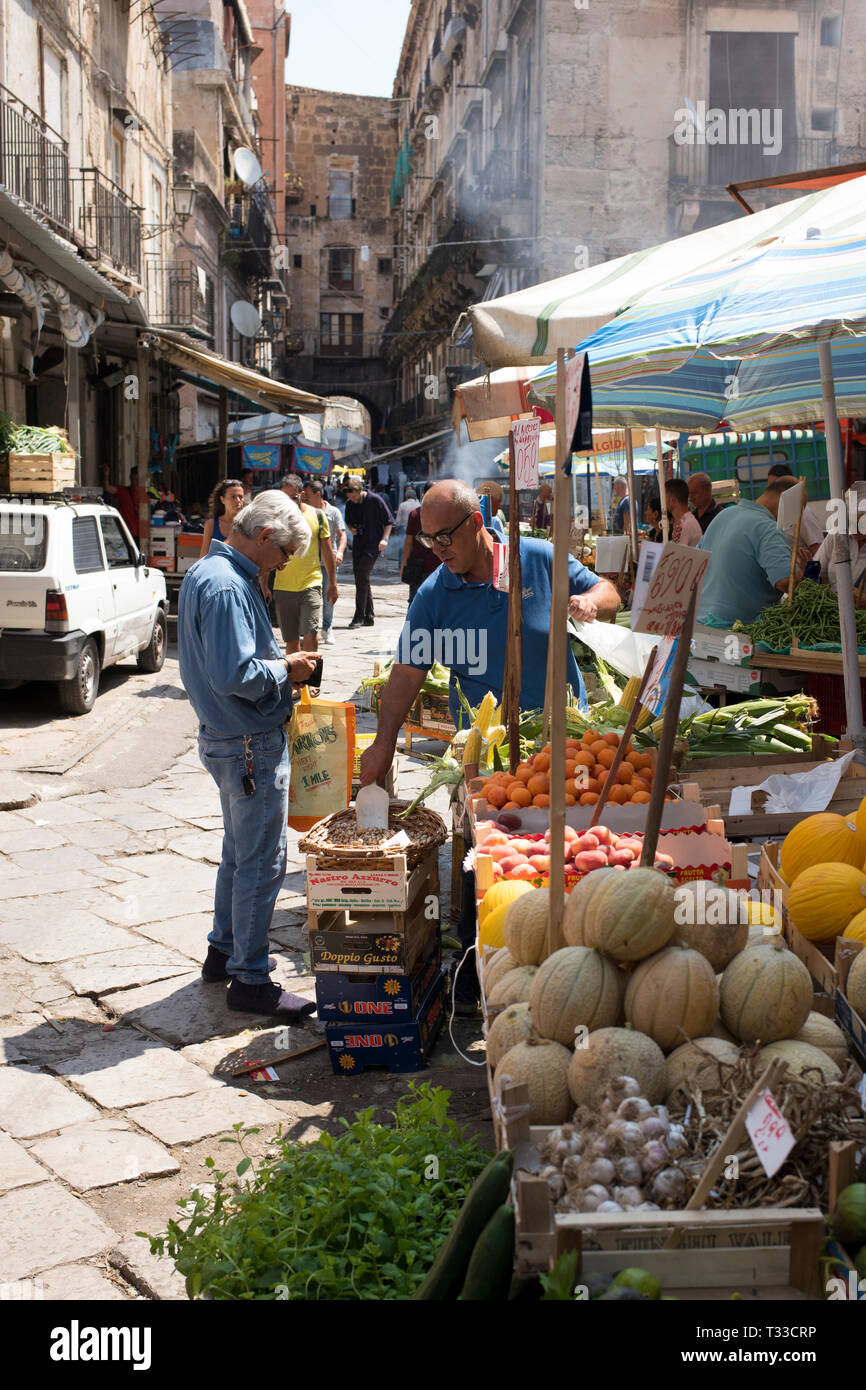 Palermo street food Banque de photographies et d’images à haute ...