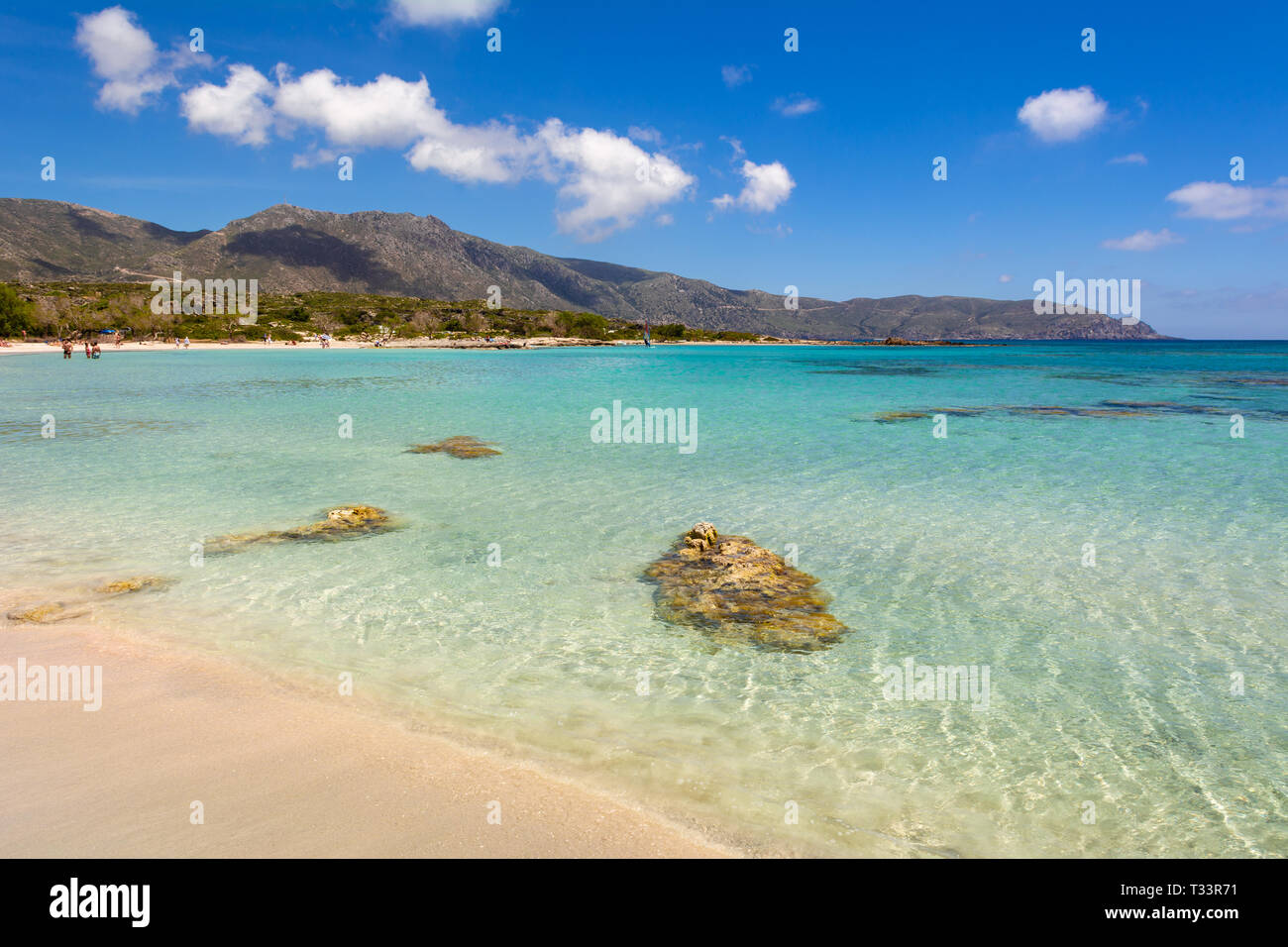 Plage d'elafonissi avec sable rose Banque de photographies et d’images ...