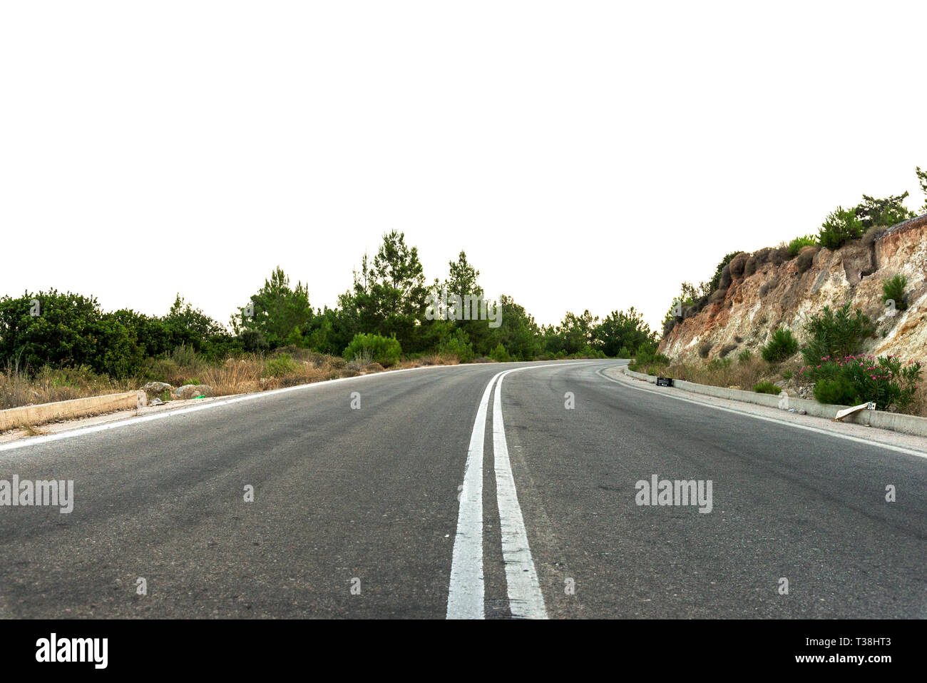 Road avec double ligne straitgh pour photo manipulation avec différents ...