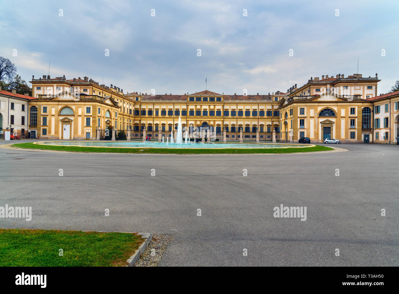 Palais royal de monza Banque de photographies et d’images à haute ...