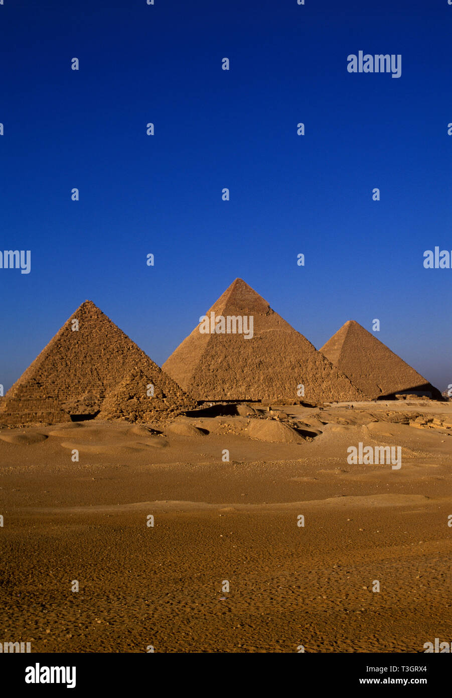 Vue grand angle des pyramides Banque de photographies et d’images à ...