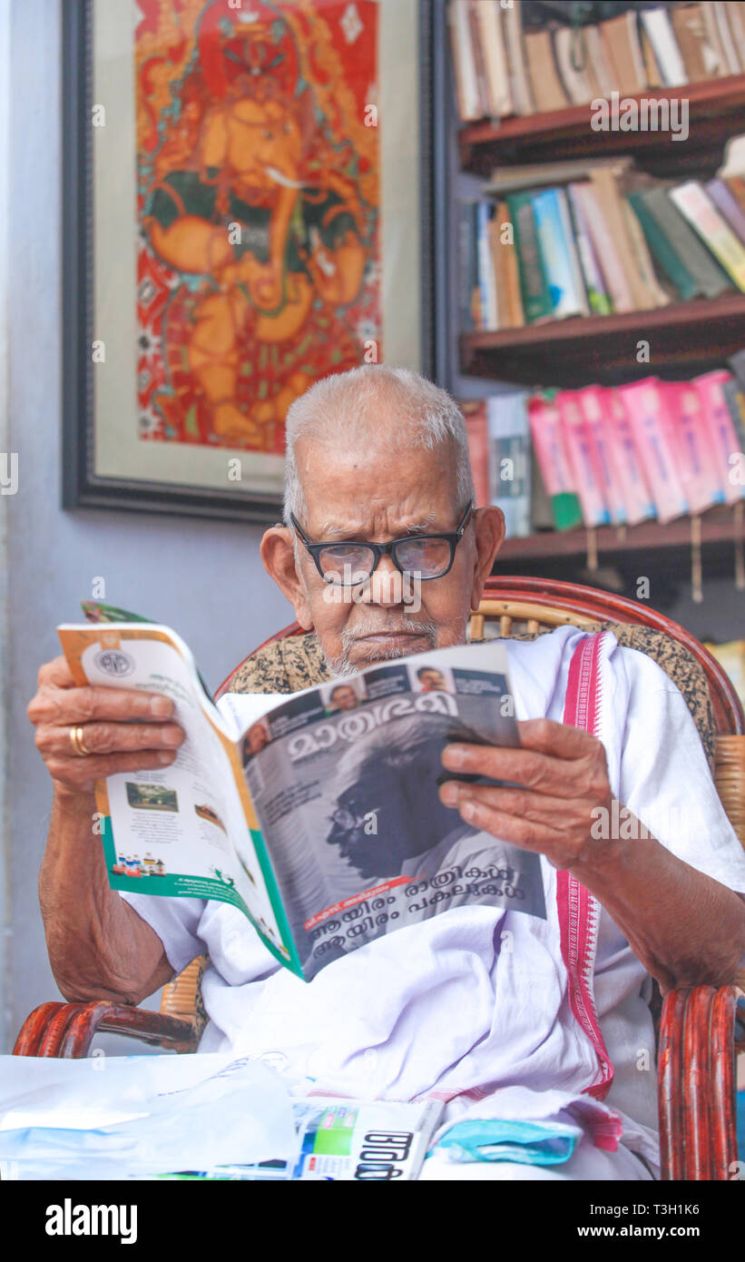 Akkitham achuthan namboothiri Banque de photographies et d’images à ...